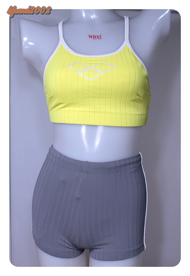 【目立った傷や汚れなし】arena swim wear アリーナ スポーツ水着 Sサイズ 上下セット 良品！の落札情報詳細 - ヤフオク落札 ...