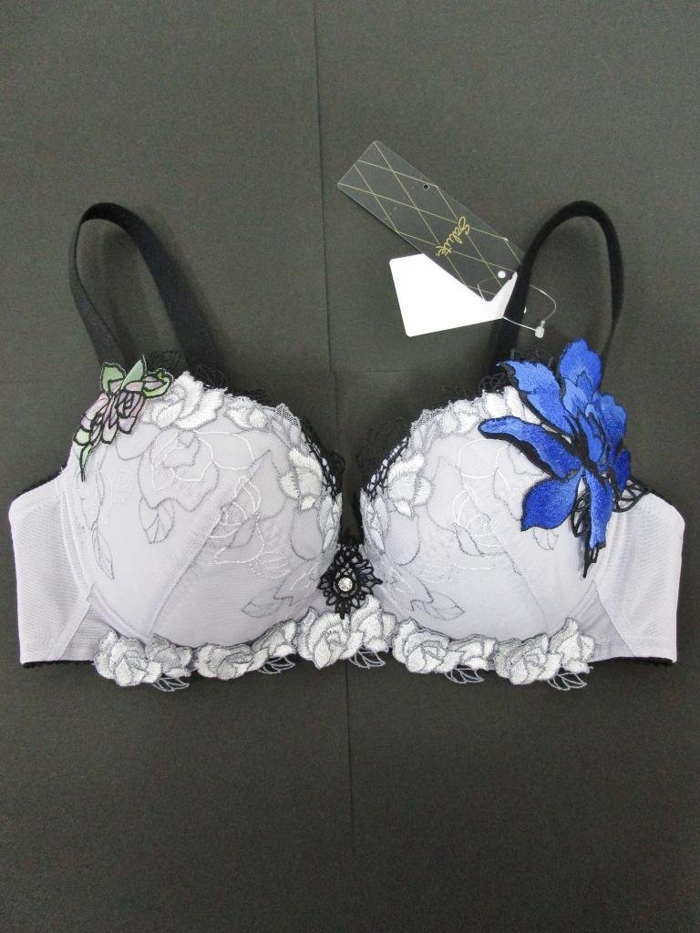 【未使用】【送料込】 新品タグ付き！2022年製☆Wacoal Salute ワコール サルート ブラジャー グレー BTJ476 76G P-Up 完売カラー sizeE80/949914の ...