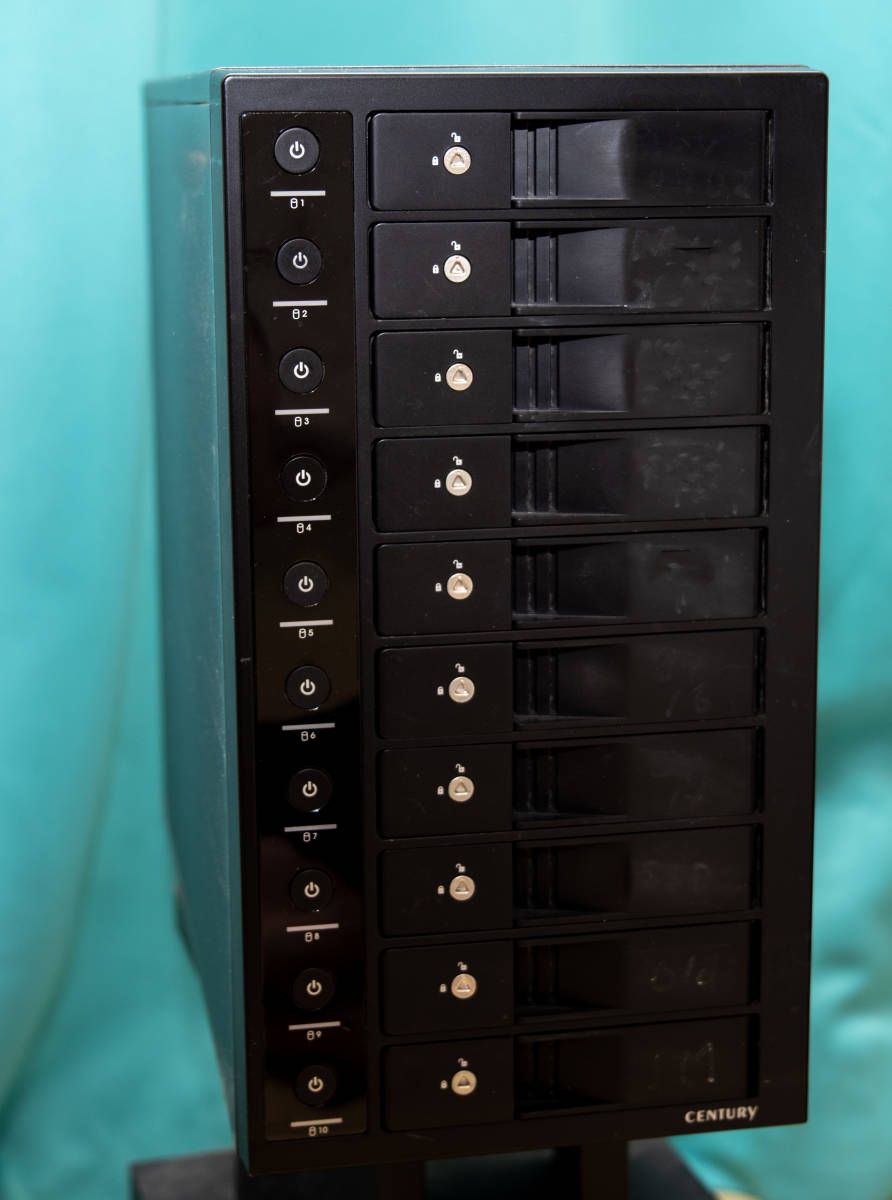 【やや傷や汚れあり】CENTURY 裸族のスカイタワー SATA HDD/SSD×10bay USB3.0 6Gbps 独立電源スイッチの落札 ...