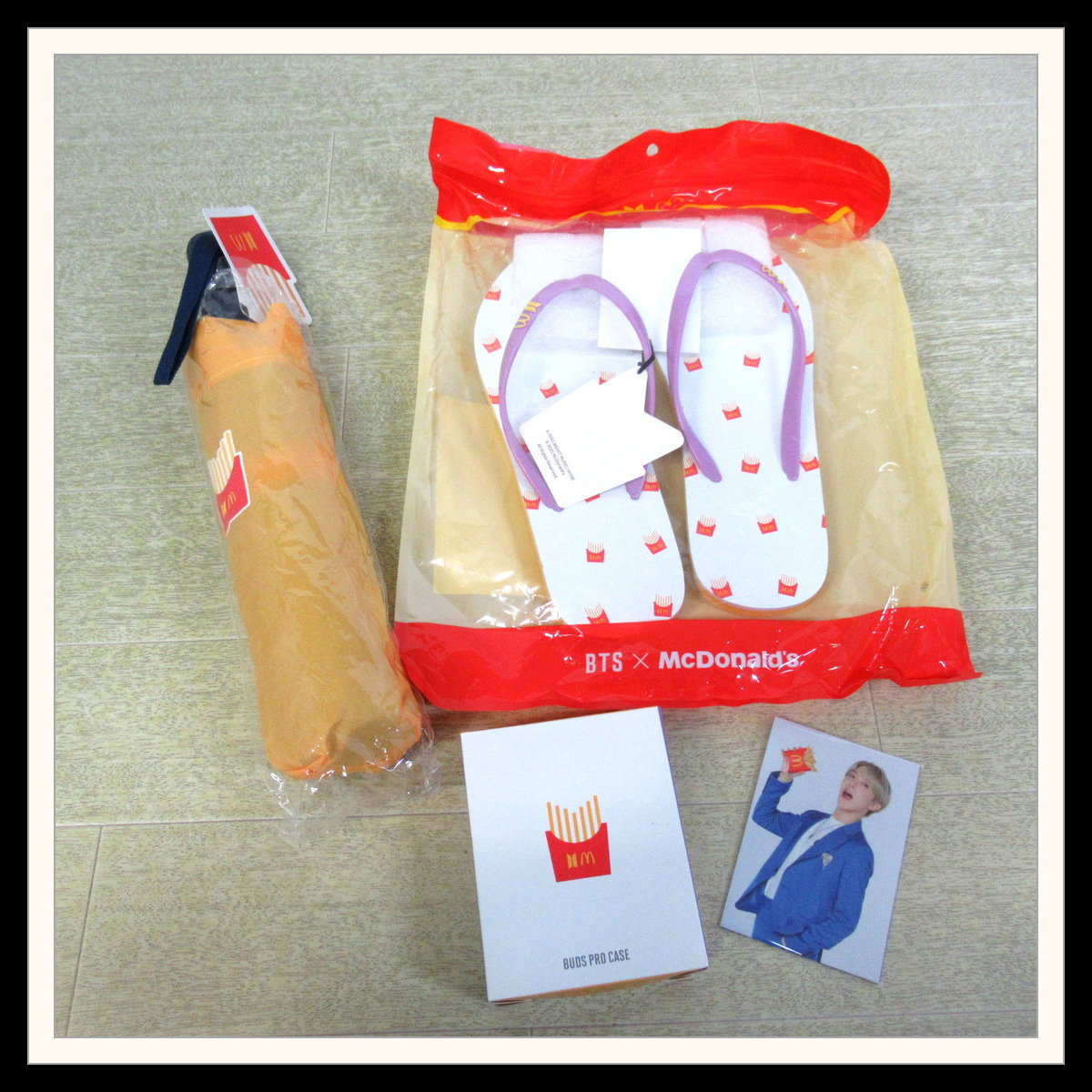 【やや傷や汚れあり】 防弾少年団 Bts マクドナルド コラボグッズ 折りたたみ傘 ビーチサンダル フォトカード Buds Pro Sase【e3【r2023 12 08 188の落札情報詳細