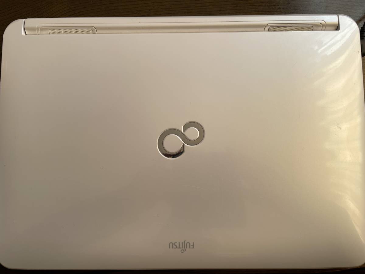 【やや傷や汚れあり】富士通FMVA77CWの落札情報詳細 - Yahoo!オークション落札価格検索 オークフリー