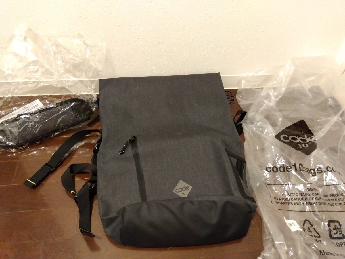 【未使用】未使用 code10 完全防水 バックパック リュックサック グレーの落札情報詳細 - ヤフオク落札価格検索 オークフリー