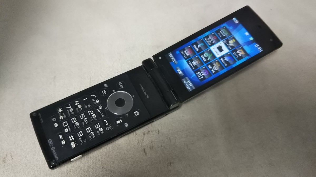 【傷や汚れあり】D5012 docomo FOMA AQUOS SHOT SH-10C SHARP/シャープ ガラケー 折畳式 簡易動作確認＆簡易清掃＆初期化OK 判定 現状品 送料無料 の ...