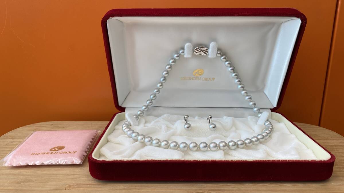 【目立った傷や汚れなし】【美品】健勝苑 KENSHOEN GROUP パール ネックレス イヤリング セット シルバー金具 K14WG ケース付きの落札情報詳細 - ヤフオク落札価格検索 オークフリー