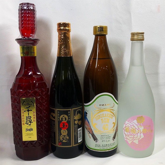 【傷や汚れあり】【焼酎・ラム酒飲み比べ4本セット】鹿児島 千尋 白玉の露 ルリカケス 薔薇の贈りもの 720ml 900ml 芋焼酎 未開封 古酒 お酒 G69-8の落札情報詳細 - ヤフオク ...