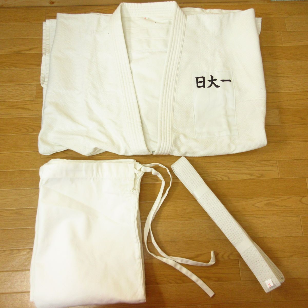 【未使用】 未使用！5号 上下セット！日大一 柔道 セットアップ ユニフォーム 柔道着 帯付き メンズ 白 B4153の落札情報詳細 ...