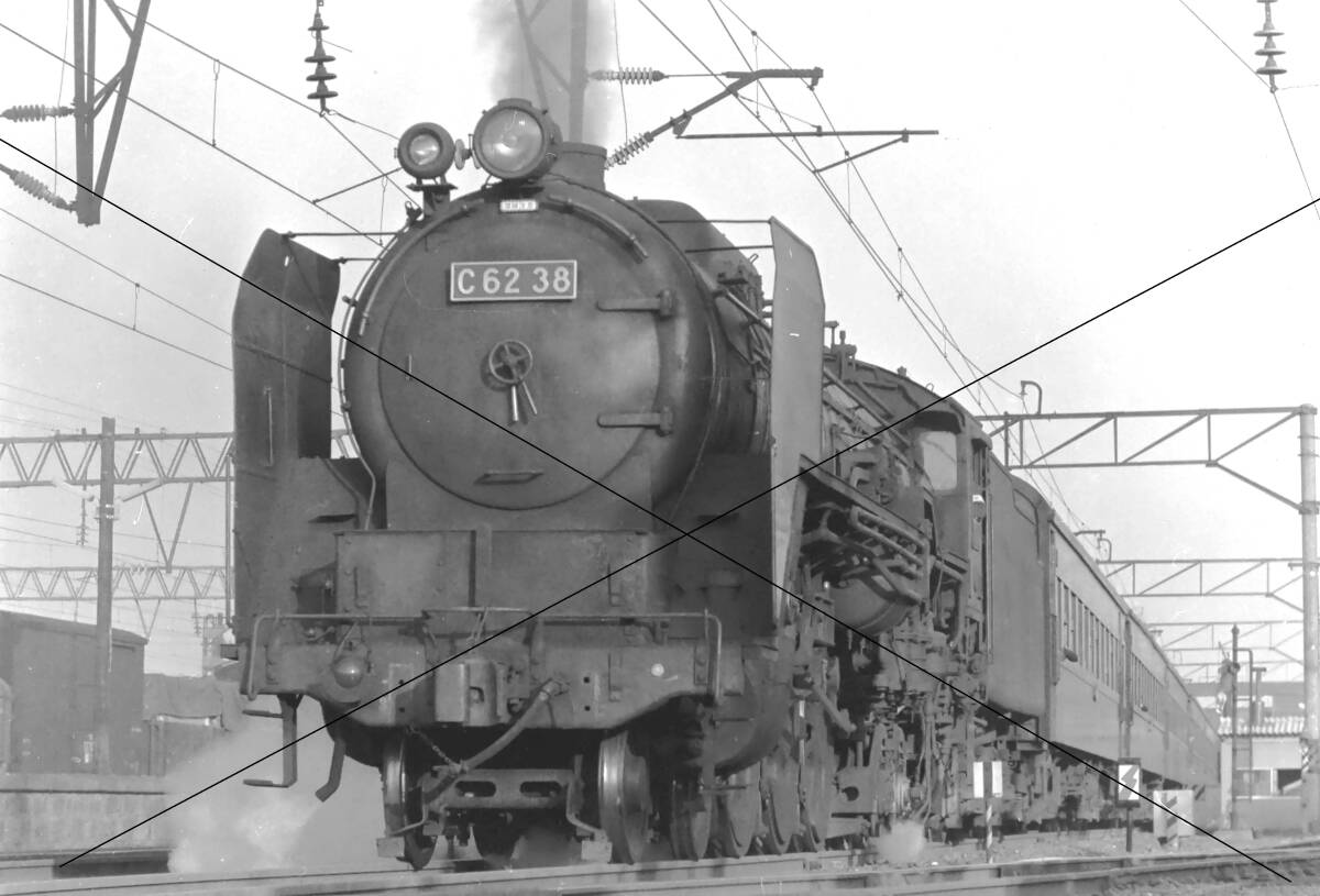 【目立った傷や汚れなし】最終コマ！C62-38〔平〕常磐線＝昭和40年代のSLモノクロネガ35mm1コマ/原ノ町駅/客レ牽引/S42.5.31・著作権譲渡証明書=有りor無しの落札情報詳細 ...