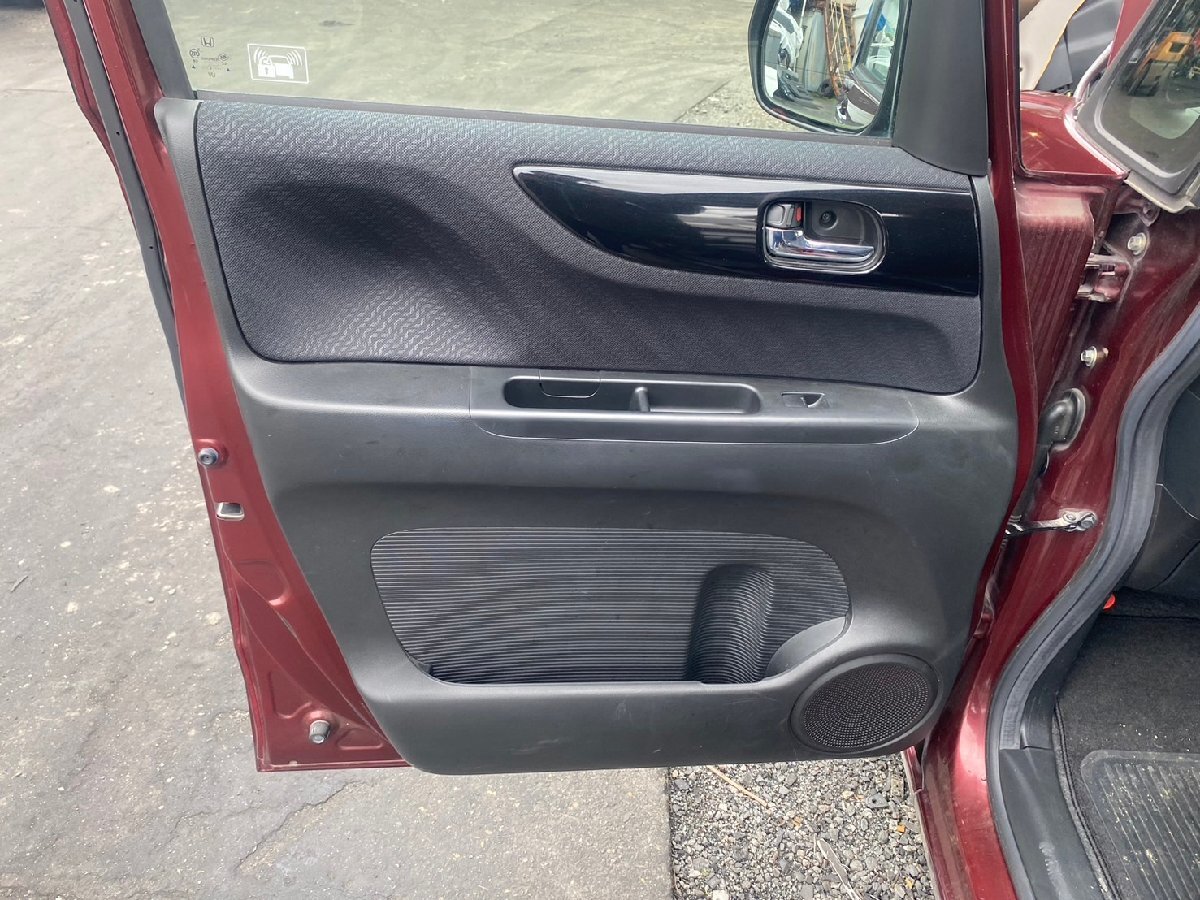 【やや傷や汚れあり】H24年 JF1 N-BOX カスタム 左フロントドア用内張 PWスイッチ付 中古品 即決 1047670 240507 MOの落札情報詳細 - ヤフオク落札価格検索 オークフリー