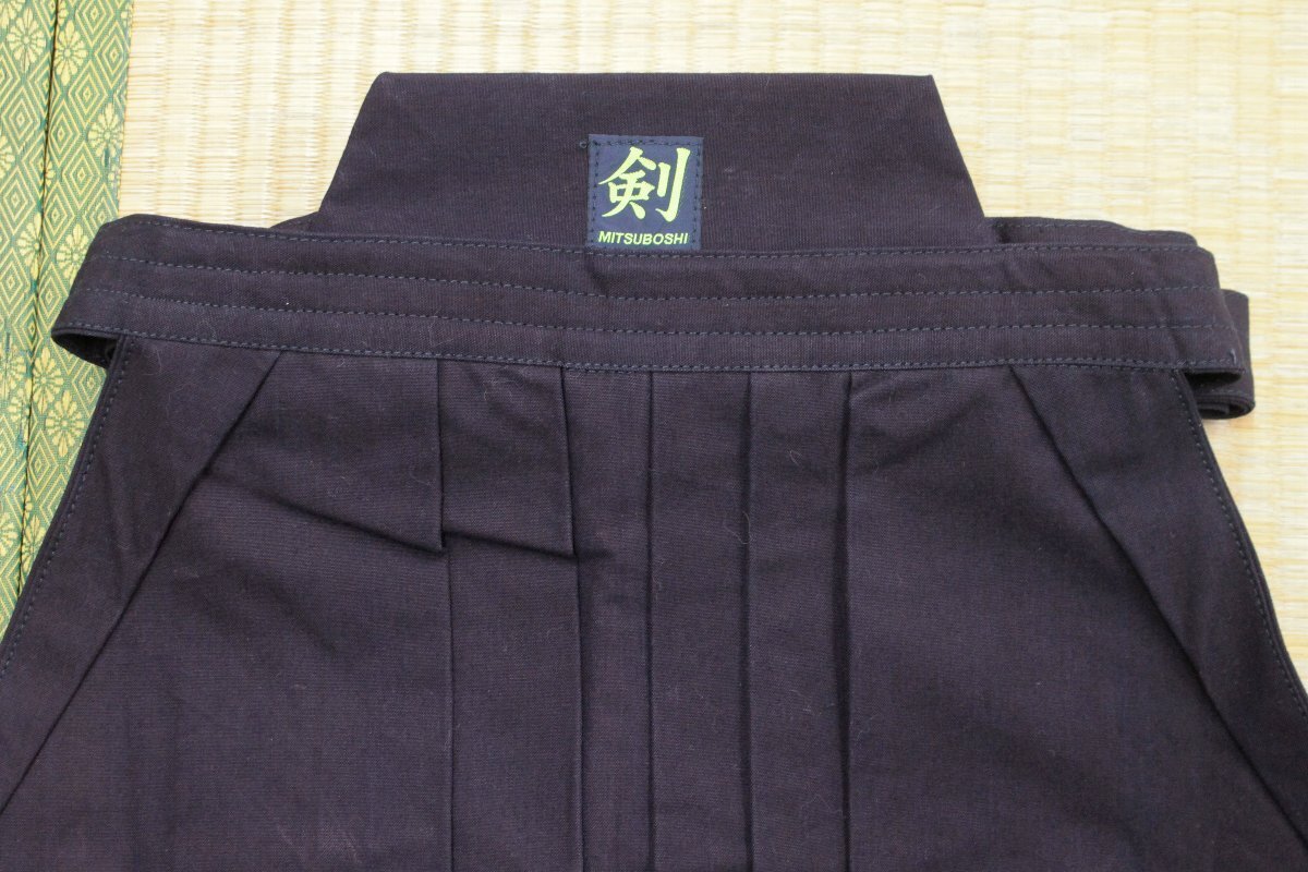 【未使用】s7988 綿袴単品 ミツボシ「剣」 紐下101cm 27号 180cm前後くらい 未使用置き古し品 美品 刺繍なし 正藍染#8000？ 剣道の落札情報詳細 - ヤフオク落札価格検索 ...