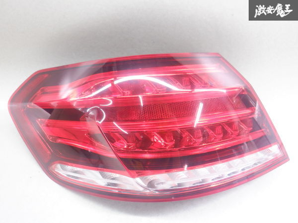 【やや傷や汚れあり】【点灯OK！】メルセデスベンツ純正 W212 Eクラス 後期 LED テール テールランプ テールライト 左 左側 ...