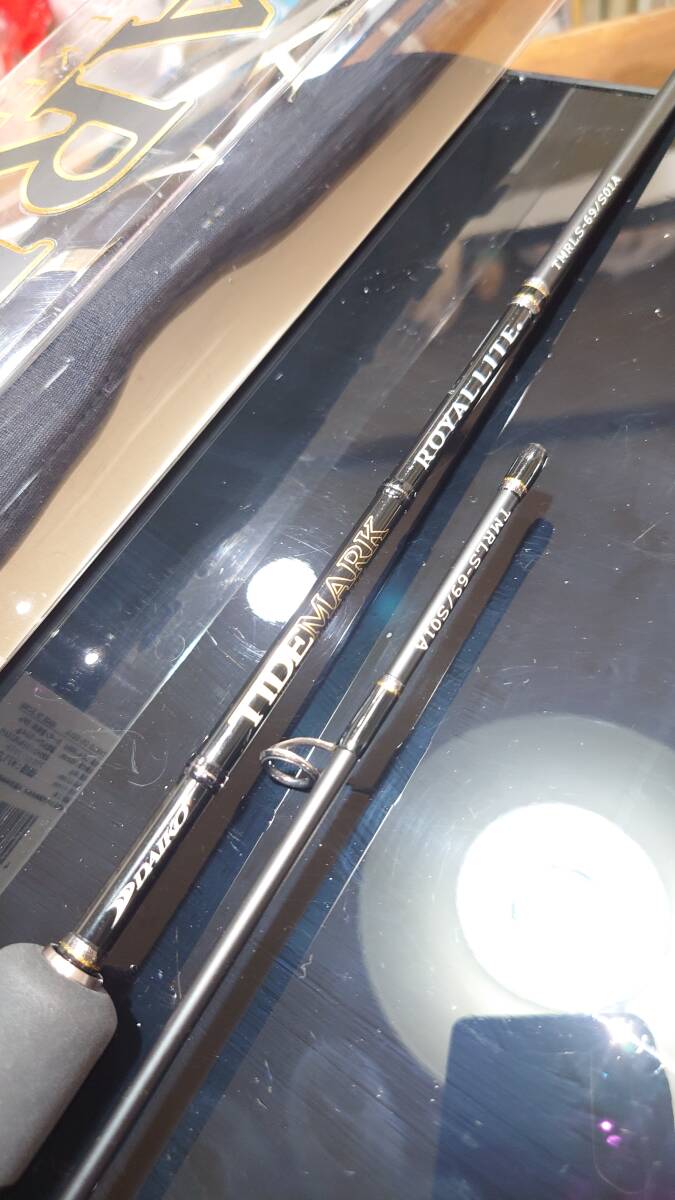 【未使用】B4314★未使用品 DAIKO LED用逆位相調光器 3路スイッチ付★DP-39673G★AC100V 50/60Hz共用★2個 ...