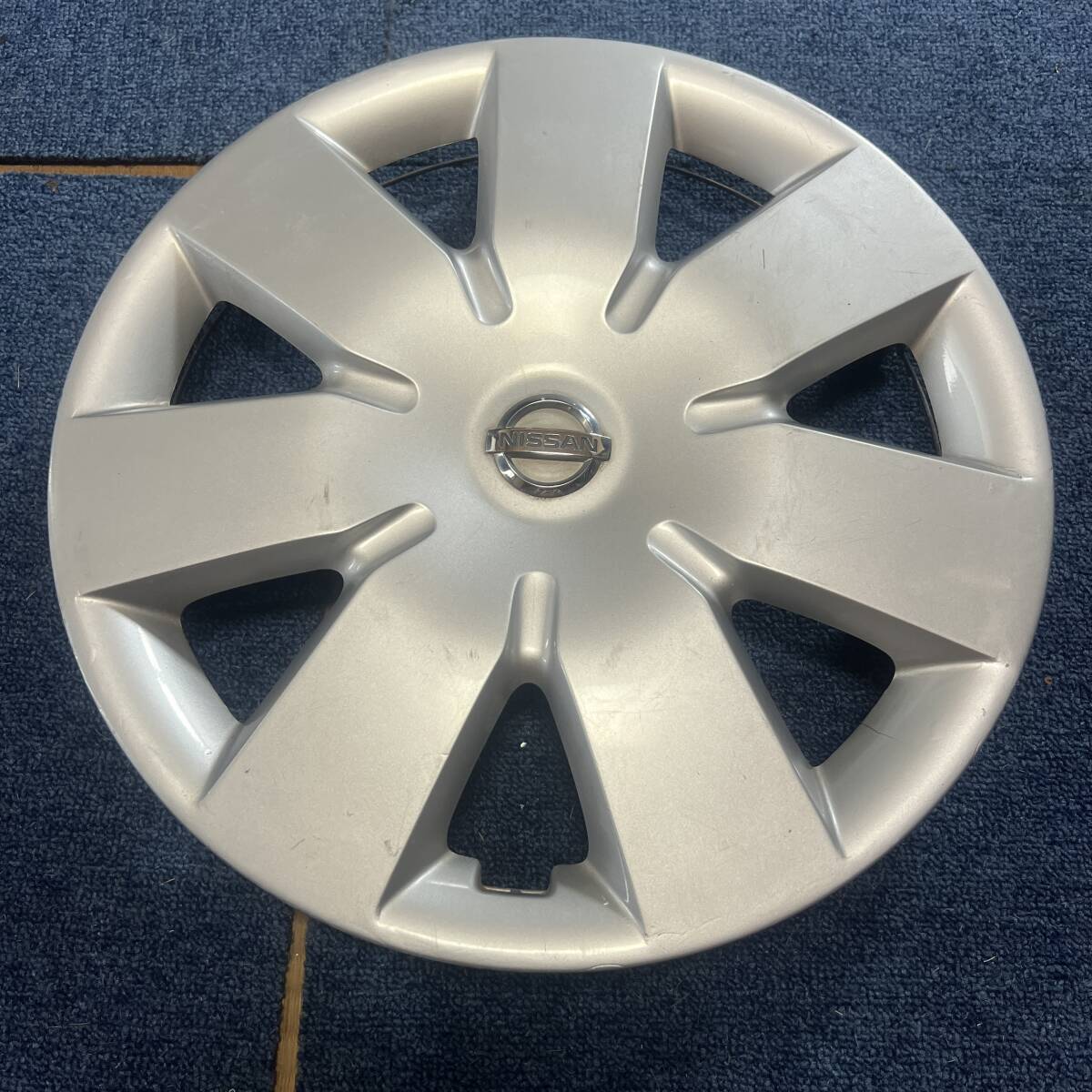 【やや傷や汚れあり】C100-16★良品[一台分]日産 E11ノート純正14インチホイールキャップ/カバー中古4枚★40315 1U600★マーチ キューブ サニー ウイングロードの落札情報 ...