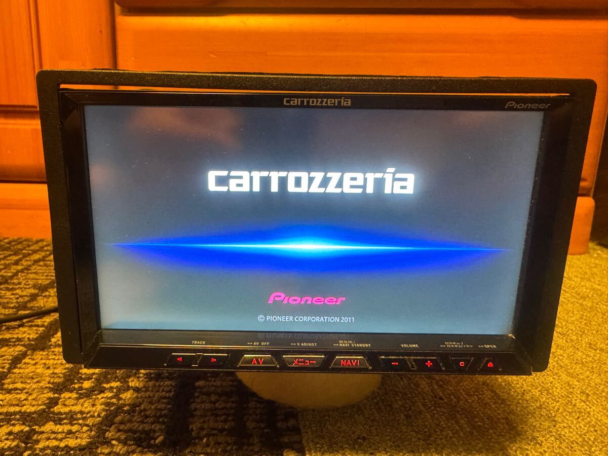 【目立った傷や汚れなし】carrozzeriaサイバーナビ AVIC-ZH09CS 中古 CD DVD FM/AM フルセグ Bluetooth SD USB AUX iPod 2011年 の ...