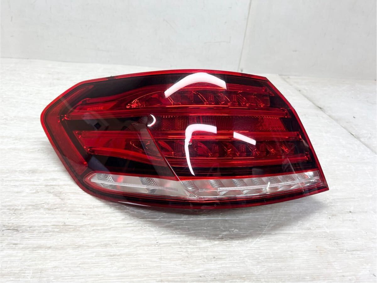【傷や汚れあり】★良品 送料込★即決 ベンツ Eクラス W212 後期純正 LED 左 テールランプ ライト A2129060703 ...