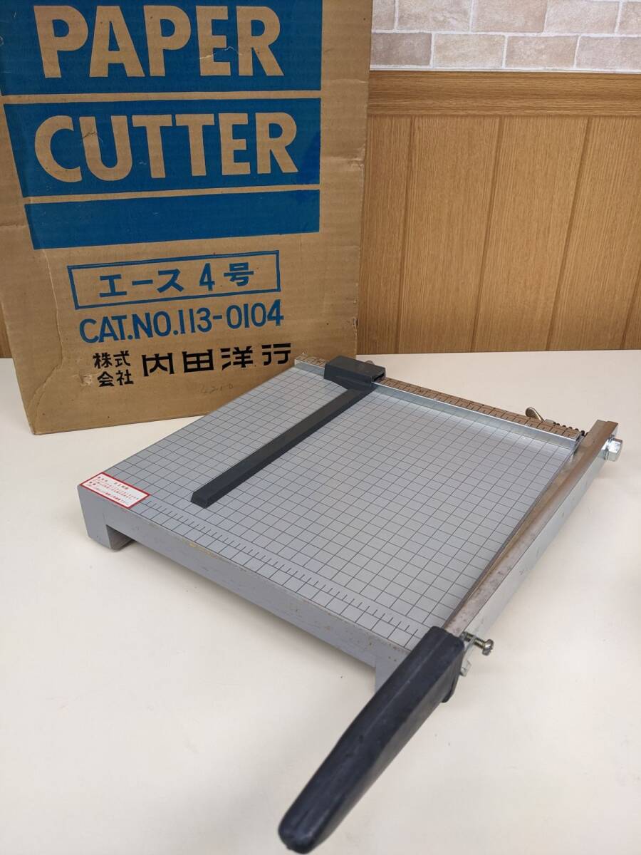【やや傷や汚れあり】jj535 内田洋行/Uchida B5判用ペーパーカッター 手動式紙裁断機 エース4号 事務機 事務用品 ※運搬用持ち手欠品/100の落札情報詳細 - Yahoo ...
