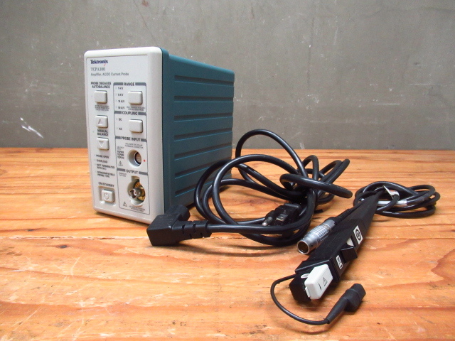 【やや傷や汚れあり】Tektronix テクトロニクス TCPA300 電流プローブ増幅器 Amplifier AC/DC Current ...