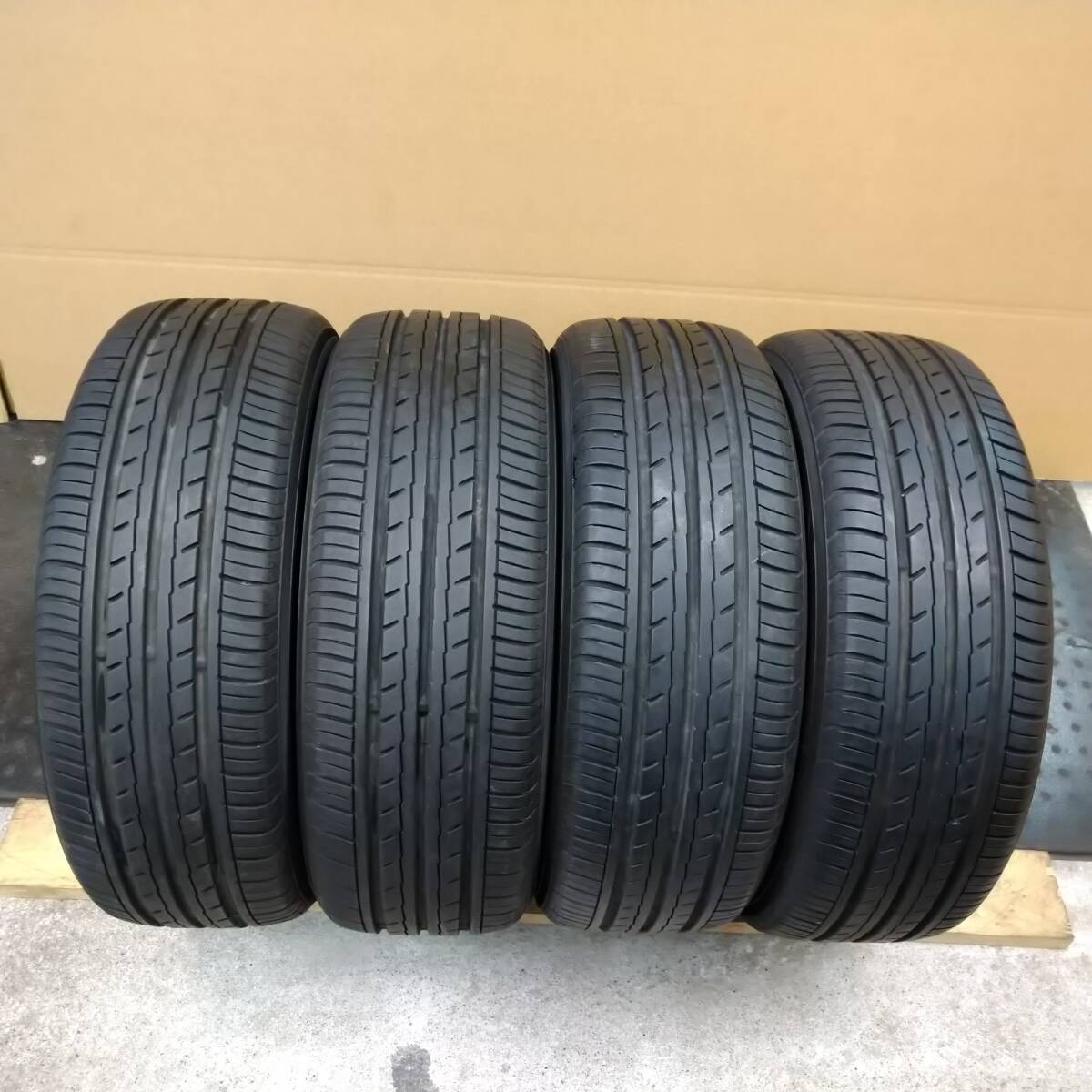 【やや傷や汚れあり】★185/55R16 83V ヨコハマタイヤ ブルーアース BluEarth ES32 2022年製 4本セット ...