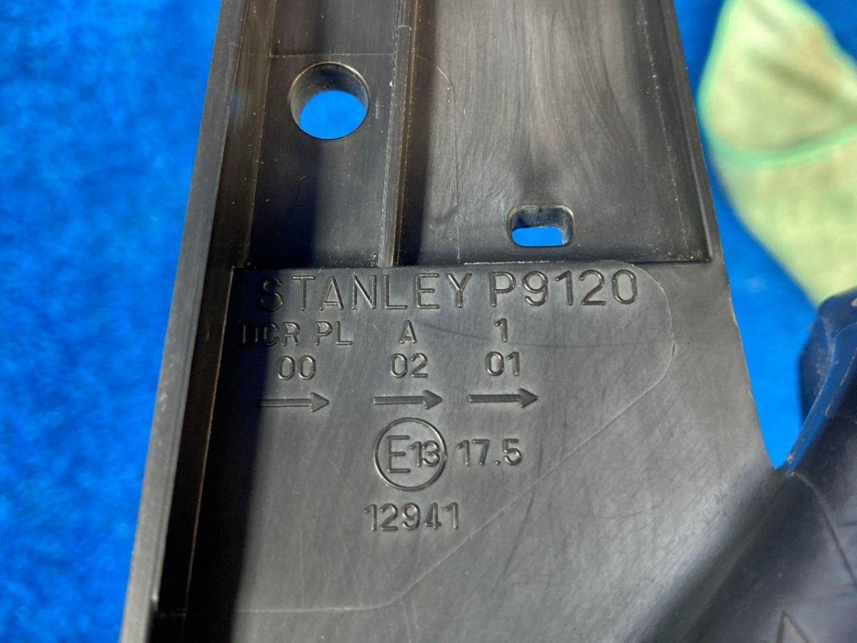 【目立った傷や汚れなし】美品 スズキ ZC72S スイフト 純正 HID ヘッドライト ヘッドランプ 右 プロジェクター バラスト付 STANLEY P9120 ZC32Sの落札情報詳細 ...