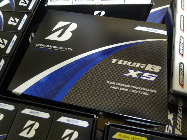 【未使用】 2024年！最新 ブリヂストン New TOUR B XS/ホワイト/2ダース ”B”マーク！新品/正規日本仕様【ツアーBXS/WH/タイガーウッズ】の落札情報詳細 - Yahoo ...