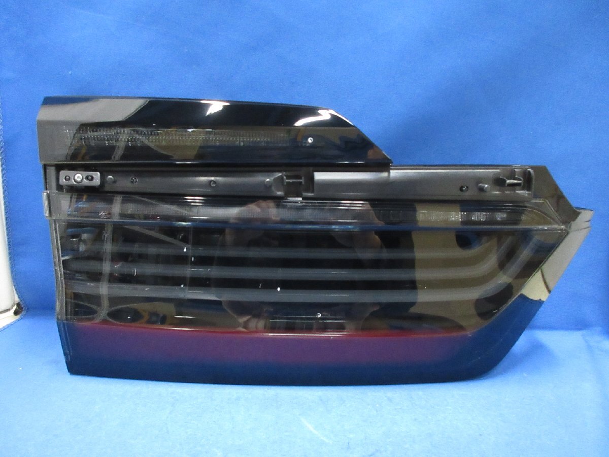 【目立った傷や汚れなし】ホンダ オデッセイ/ブラックエディション RC5 後期 左テール/フィニッシャーテール 純正 内側 AL 19C139 ...