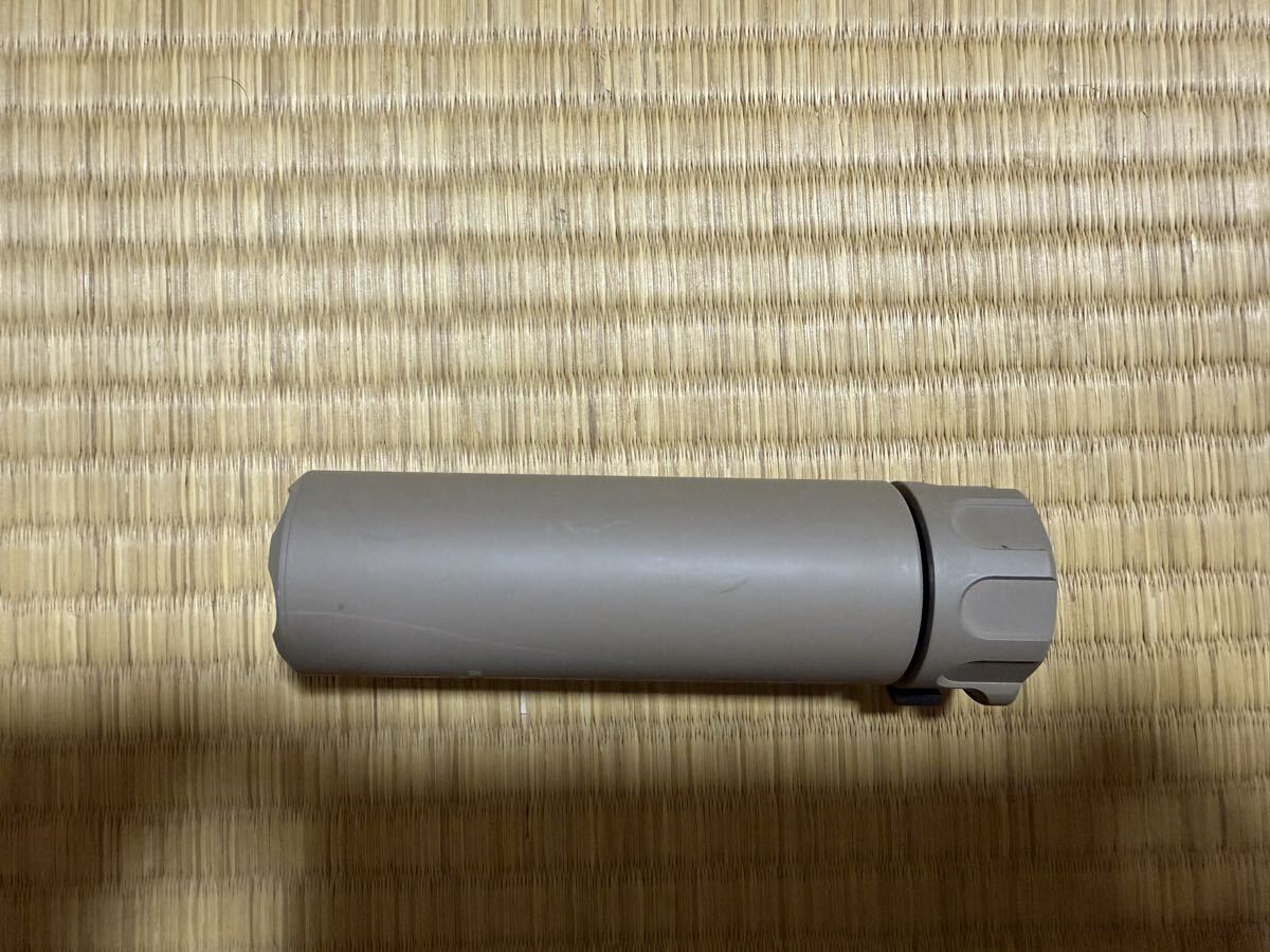 【傷や汚れあり】メーカー不明 SOCOM556-MINI2 タイプ サプレッサー SUREFIRE シュアファイア SOCOM556-RC2 ...