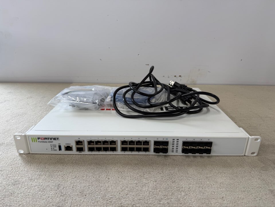 【目立った傷や汚れなし】Fortinet FG-200F Fortigate-200F ファイアウォール 初期化済 動作品の落札情報詳細 ...
