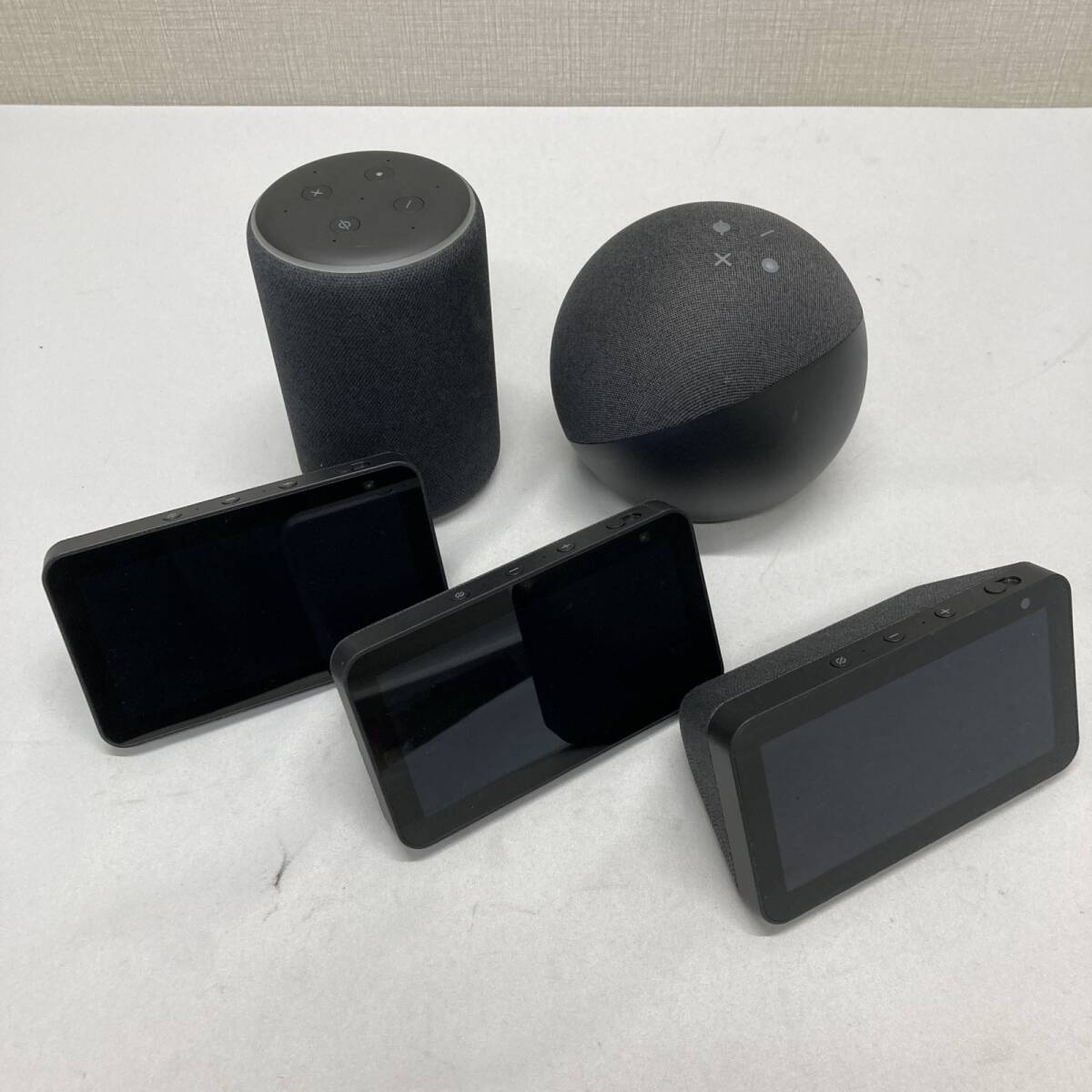 【全体的に状態が悪い】 Amazon Echo 3点 まとめ商品 Alexa 円筒 球 Show スマートスピーカー 天気予報、レシピ カメラ ...