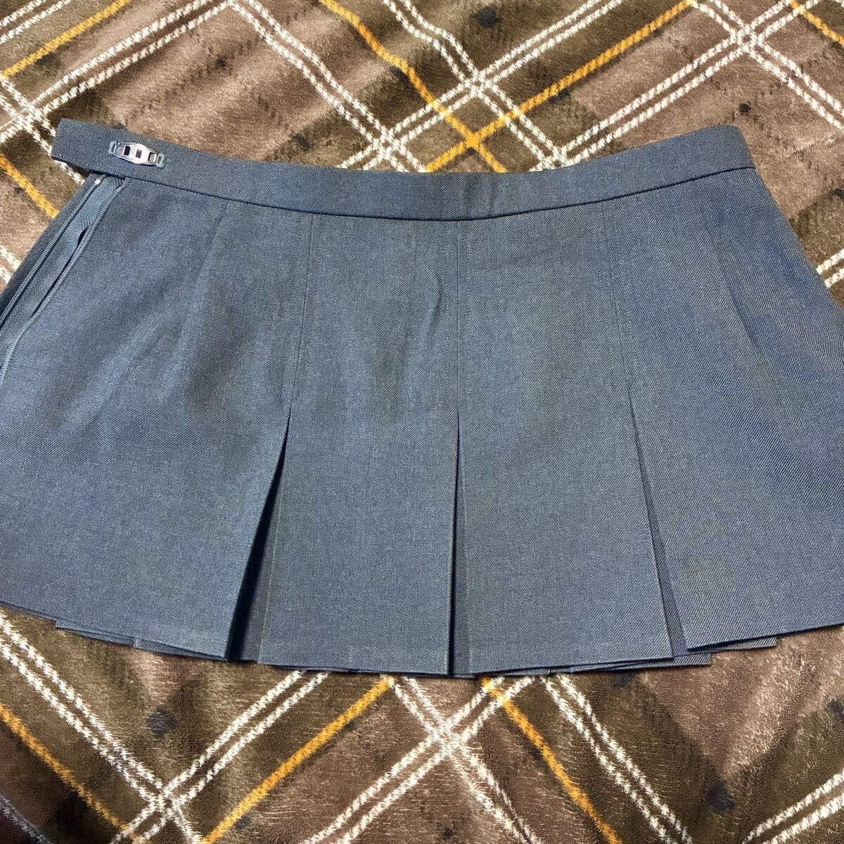 【未使用】制服 グレー マイクロミニスカート W80 丈28 冬用 特大サイズ ボックススカートの落札情報詳細 - Yahoo!オークション落札価格検索 オークフリー
