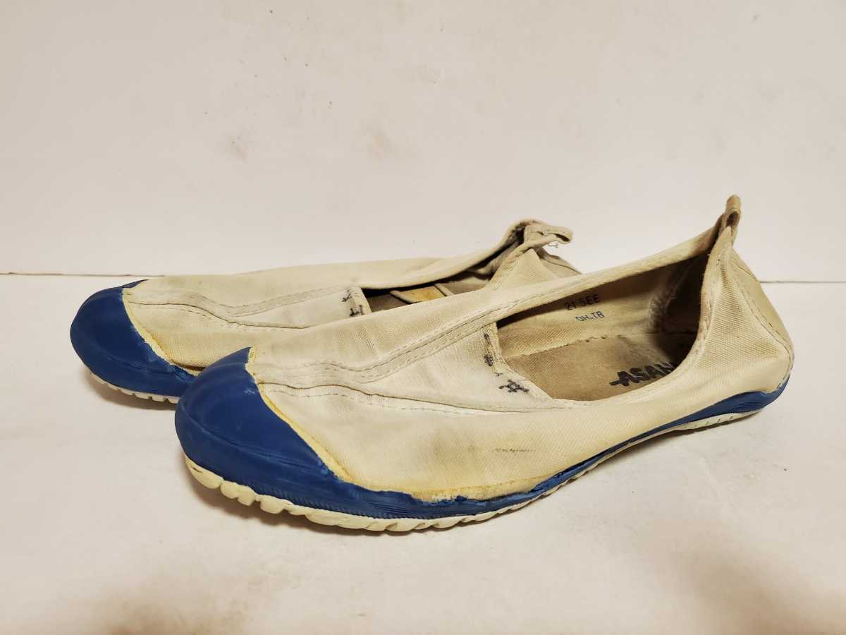 ★ アサヒシューズ ASAHI 上履き 上靴 体育館シューズ ホワイト×ブルー 21.5EE 中古品 ★ の落札情報詳細 - Yahoo!オークション落札価格検索 オークフリー