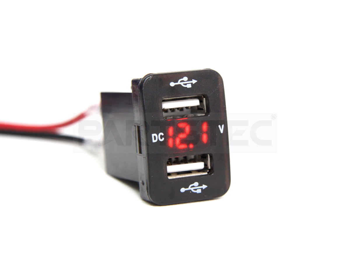 【新品】スズキ USB 充電 電圧計 LED レッド スイフト ZC33S ジムニーJB64W/JB74W アルト HA36S スペーシア MK53S ワゴンR MH55S/93-415(A ...