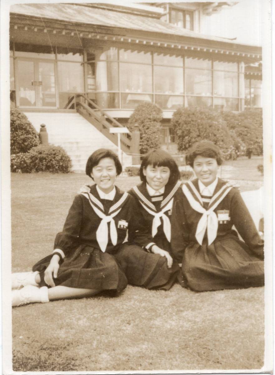 昭和20年代～30年代 女学校 女学生等 若い女性生写真 合計10枚 セーラー服 清楚美人 天然美少女 戦後復興期 昭和レトロ