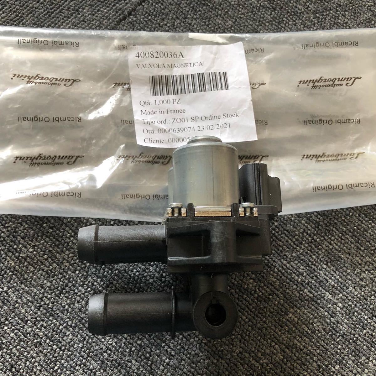 【新品】ランボルギーニ 純正品 ガヤルド用ヒーターバルブ 新品 送料無料 400820036A lamborghini AUDI R8 ...