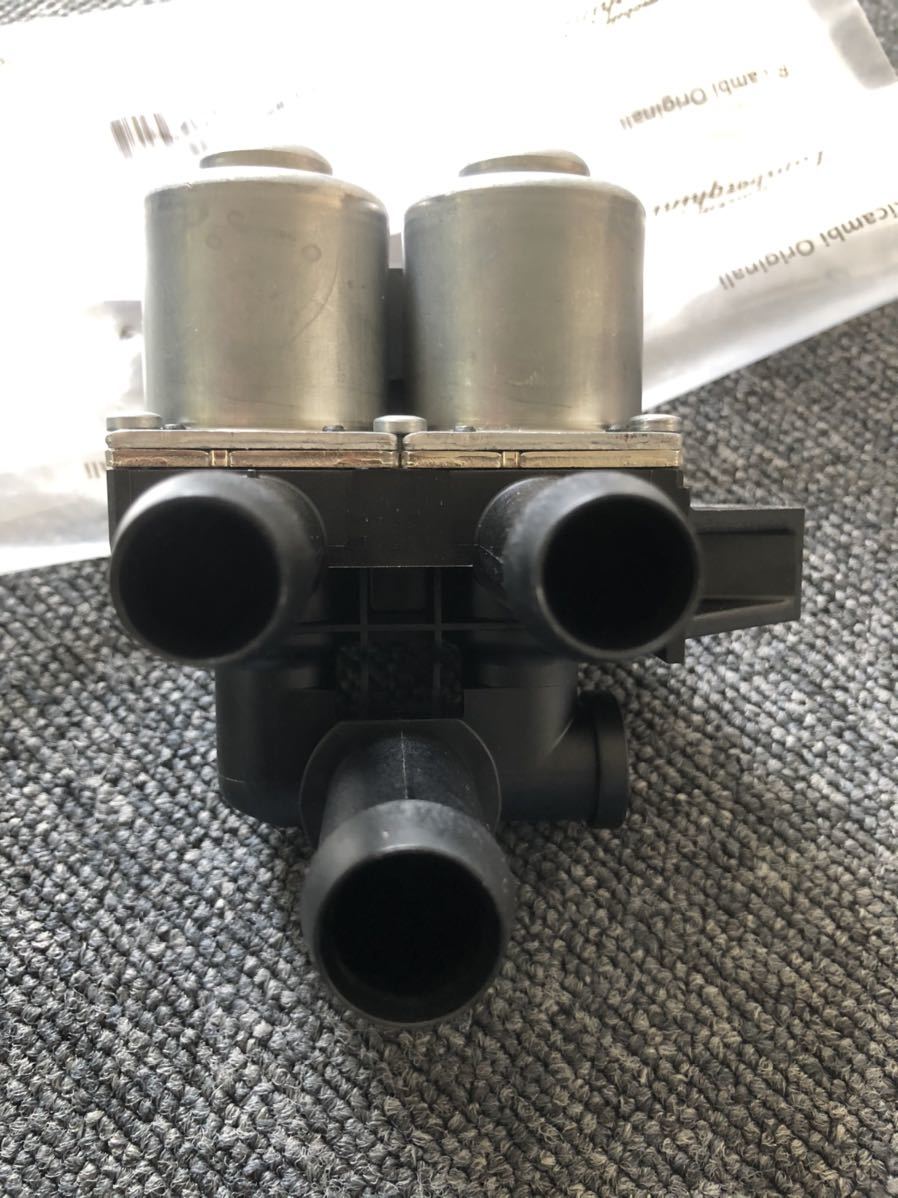 【新品】ランボルギーニ 純正品 ガヤルド用ヒーターバルブ 新品 送料無料 400820036A lamborghini AUDI R8 ...