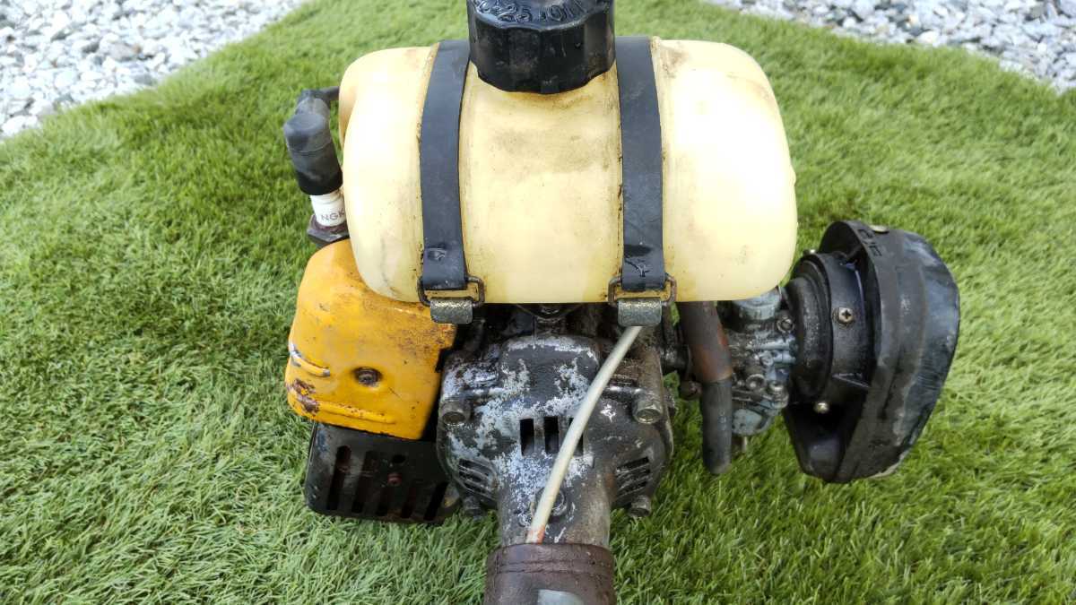 岩手発 草刈り機 刈払機 ロビン NB03 ブッシュカッター プロ用の落札情報詳細 - Yahoo!オークション落札価格検索 オークフリー