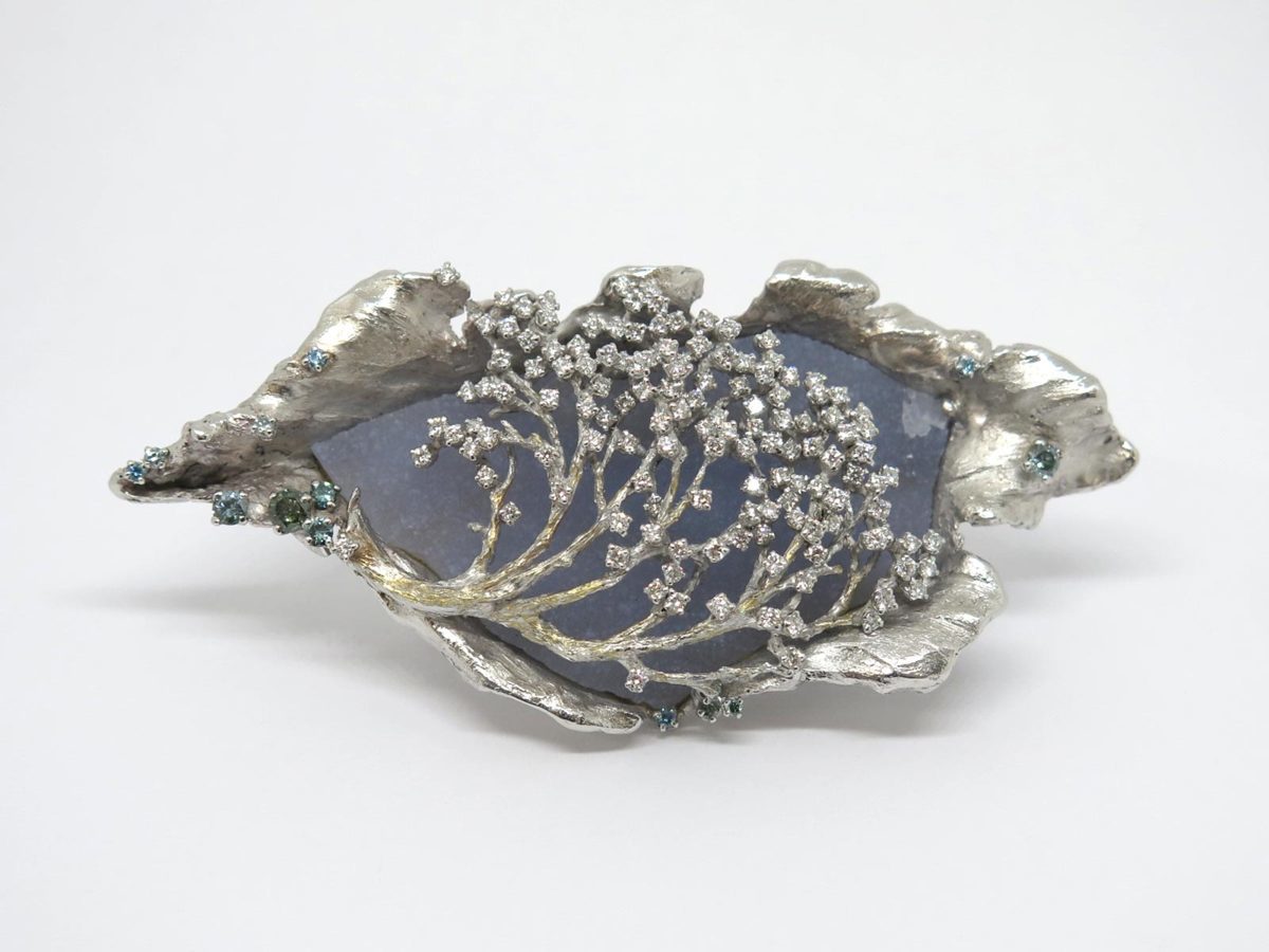 【傷や汚れあり （詳細）】1円〓03楽市〓本物 岩倉康二 K18WG/Pt900 カルセドニー D1.98 D0.65 ブローチ ネックレス ...