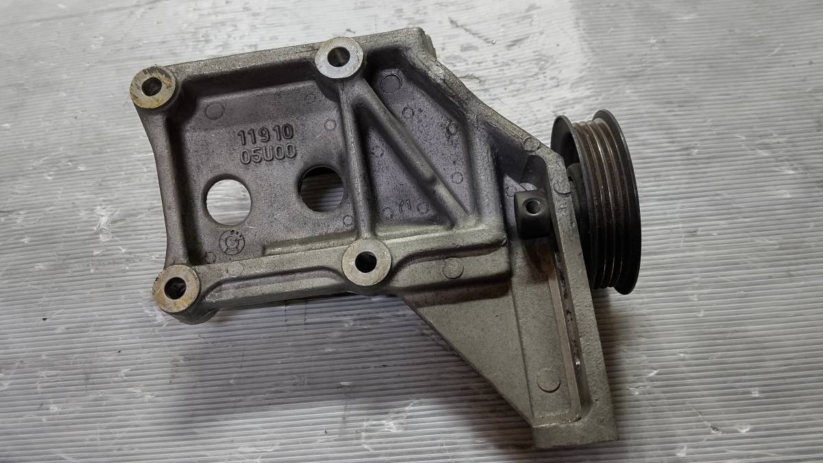 【目立った傷や汚れなし】送料無料！ 美品 日産 スカイライン GT-R BNR32 RB26DETT 純正 エアコンコンプレッサーステー ...