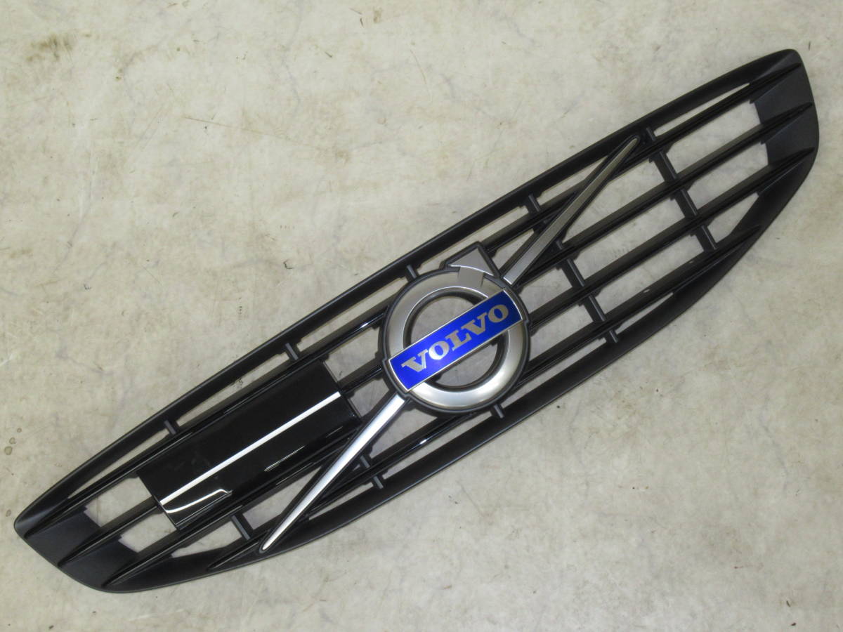 【やや傷や汚れあり】全国送料無料！予備用等に！VOLVO(ボルボ)V60(FB系)後期純正フロントグリル中古品 ガンメタ系 31333835 ...
