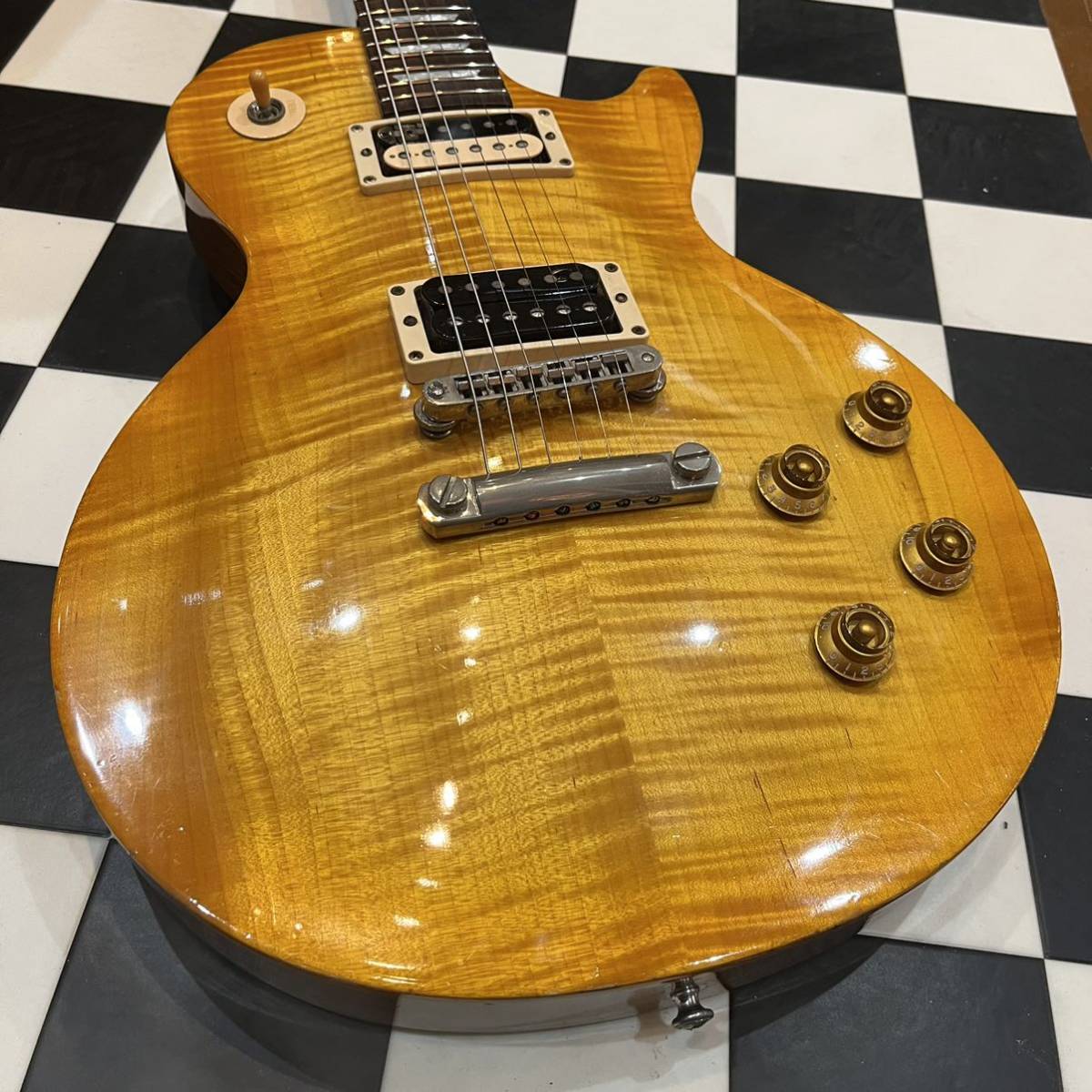 【傷や汚れあり】★Gibson Gary Moore Signature Les Paul Standard LB ゲイリー・ムーア ...