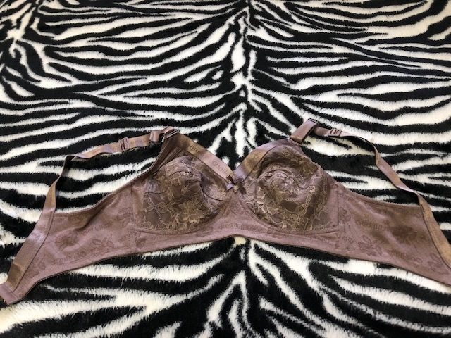 【未使用】シャルレ★ ロングセラー ブラジャー★ E80 ショコラ★ FA023 新品★ 高級下着★ 激安★ の落札情報詳細| ヤフオク落札価格情報 オークフリー