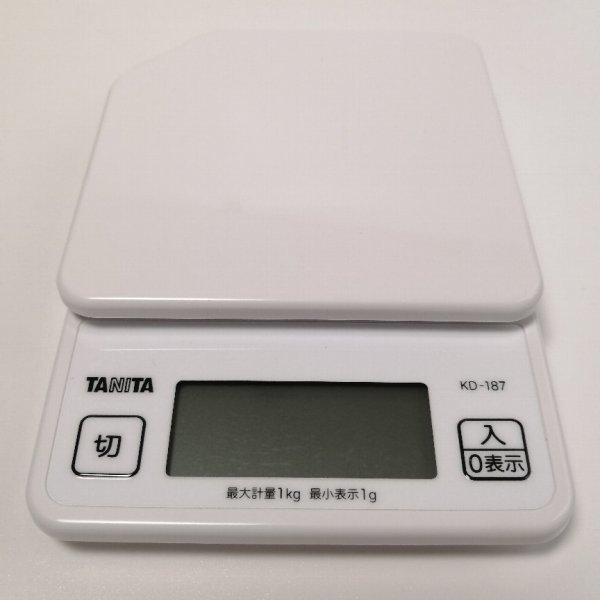 【目立った傷や汚れなし】☆美品☆TANITA デジタルクッキングスケール KD-187 薄型コンパクト 1kgまで1g表示 デジタル表示 地域設定機能 電源切り忘れ防止 08 00190の落札 ...