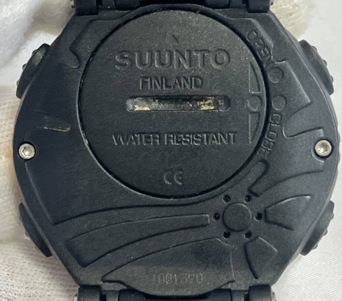 【目立った傷や汚れなし】【1円スタート】製造中止モデル SUUNTO[スント] Vector Yellow ベクター イエロー アウトドア ...