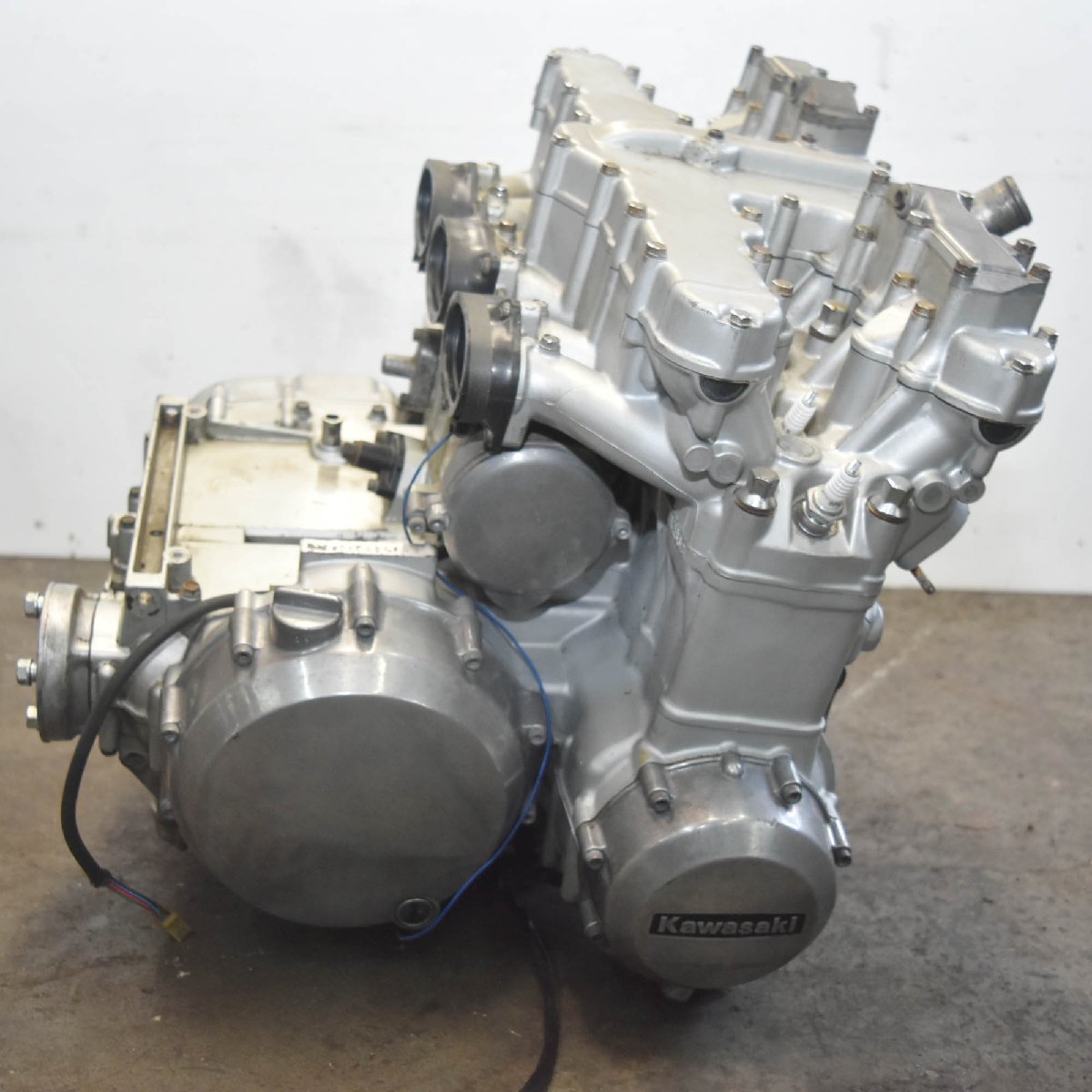 【傷や汚れあり】カワサキ Z1300 KZT30A-007*** クランキング確認済み エンジン 6気筒【P】BIFの落札情報詳細 ...