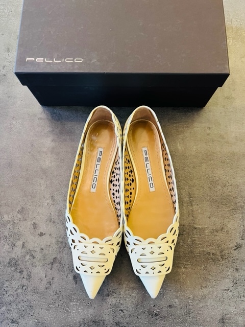 【やや傷や汚れあり】PELLICO(ペリーコ)★レースパンプス37.5（24.5～25センチ）★アイボリーの落札情報詳細 - ヤフオク落札価格検索 オークフリー