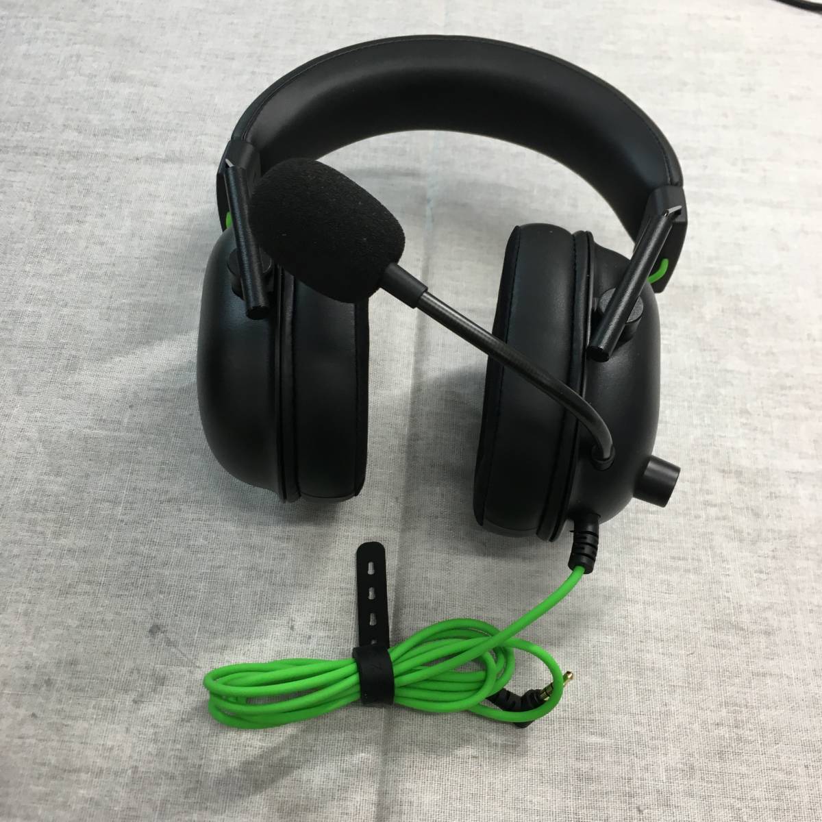 【目立った傷や汚れなし】現状品 Razer BlackShark V2 X ゲーミングヘッドセット 3.5mmアナログ 7.1ch サラウンド ...