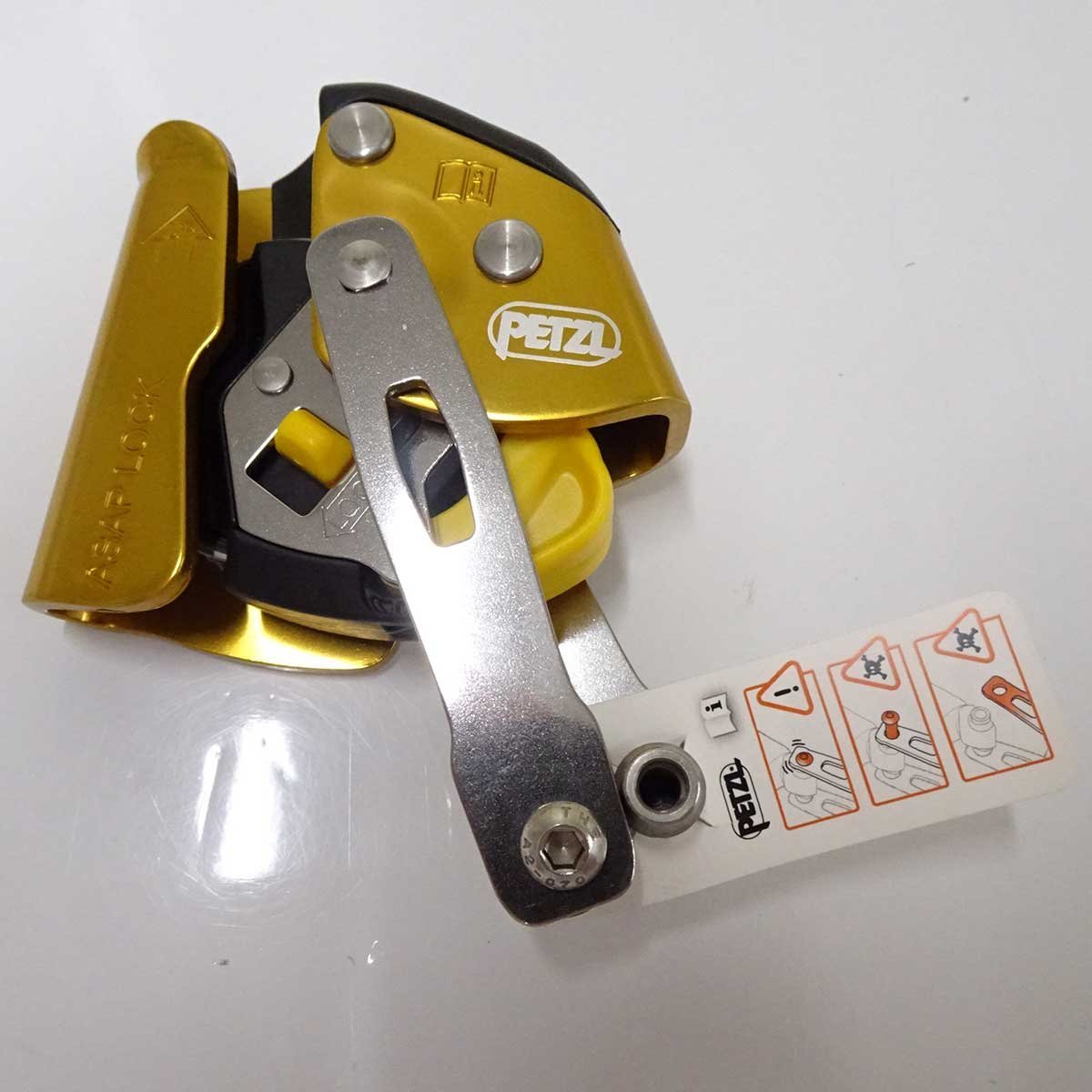 【未使用に近い】【中古】ペツル アサップ ロック ASAP LOCK モバイルフォールアレスター 墜落防止器 B071BA00 PETZL クライミング 高所作業 の落札情報詳細| ヤフオク ...