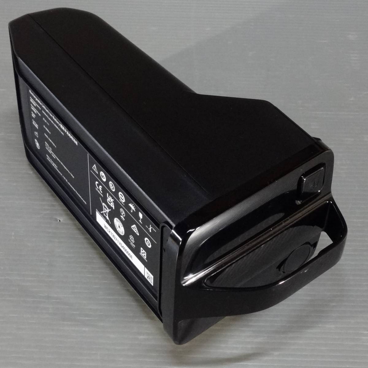 【傷や汚れあり】WHILL Model C2/Model F 電動車椅子用 純正バッテリー 中古 21年39週製 モデルC2 モデルF ウィル ...