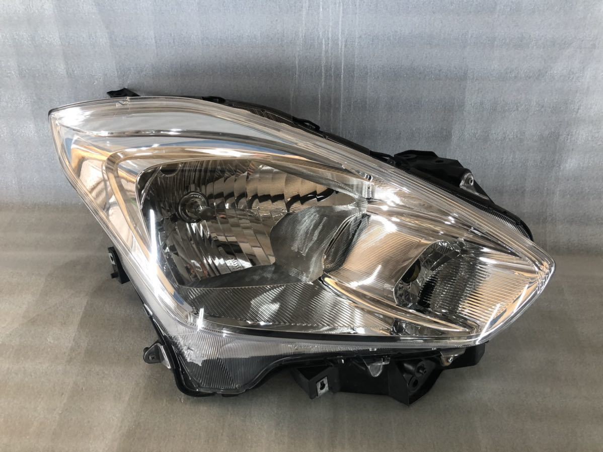 【目立った傷や汚れなし】ZC83S ZC53S スイフト 右ライト ハロゲン ユニット スタンレー W2959 35120-52R10の落札 ...