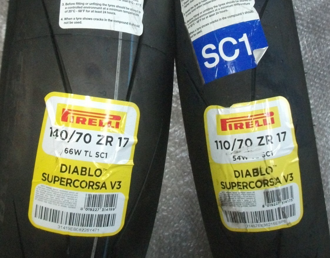 【未使用】ピレリ前後2本セット 110/70 ZR 17TL SC1 & 140/70 ZR 17TL SC1 DIABLO SUPERCORSA SC V3 SC ディアブロ スーパーコルサ ...