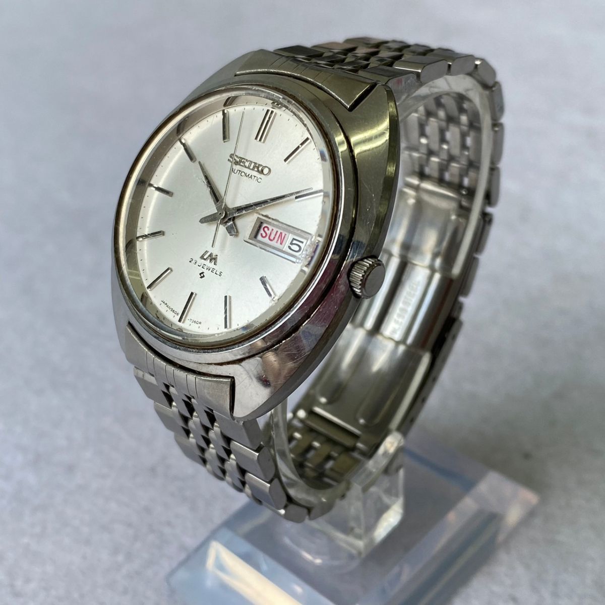 【傷や汚れあり】Y355-O32-401 SEIKO セイコー LORD MATIC ロードマチック ロードマティック 5606-7151 自動巻き デイデイト 23石 メンズ 腕時計 稼動 ...
