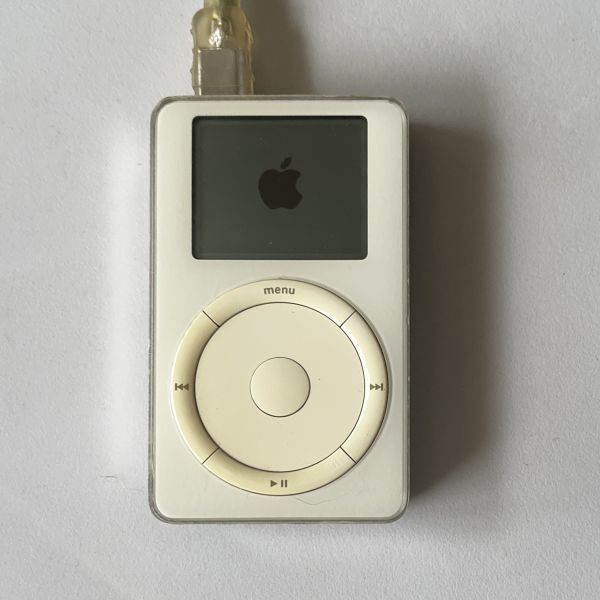 Apple iPod classic アップル アイポッド クラシック A1238 PB562J 120GB シルバー 本体のみの落札情報詳細 ...